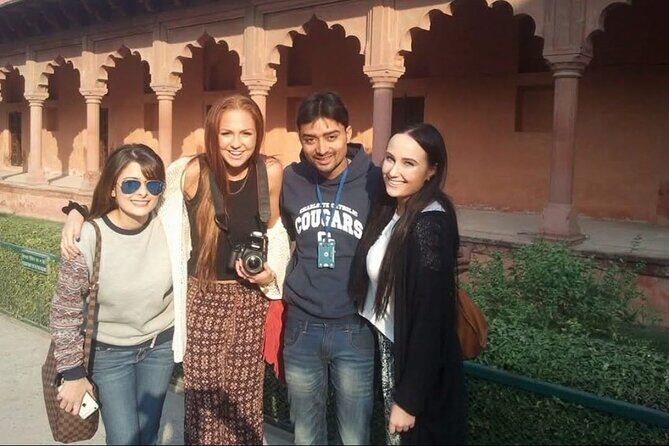 Agra Private Tour with Multilingual Guide and Skip the Queue - A Closer Look at What You Can Expect