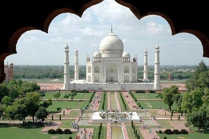 Agra sightseeing and drop at Delhi airport - The Tour Breakdown: What to Expect at Each Stop