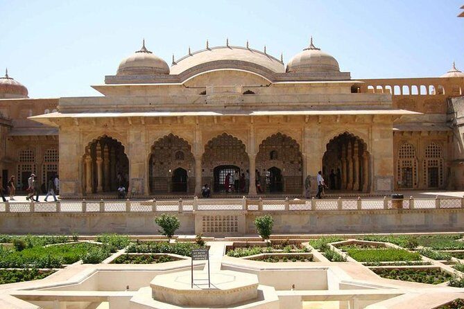 Agra: Skip the Line Taj Mahal and Agra Fort Private Tour - What Makes This Tour Stand Out?