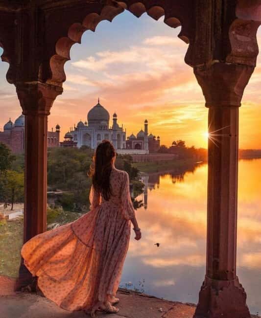 Agra: Skip-the-Line Taj Mahal Guided Tour with Option Plans - Artisan Visit and Souvenir Shopping