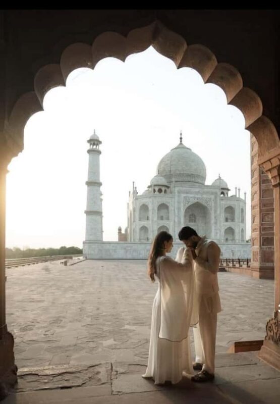 Agra: Skip-the-Line Taj Mahal with Mausoleum Express Entry - What to Expect from the Tour