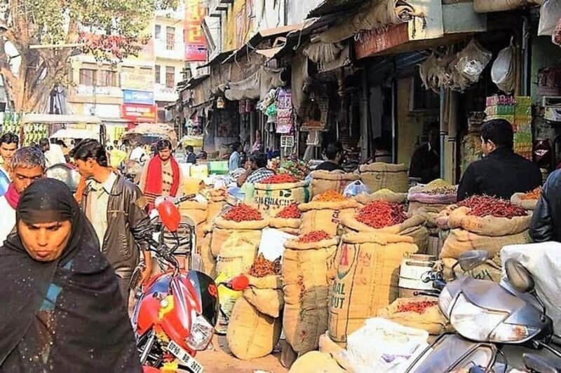 Agra: Street Food, Spice Bazaars Walking Tour & Tuk-tuk Ride - What to Expect: The Experience in Detail