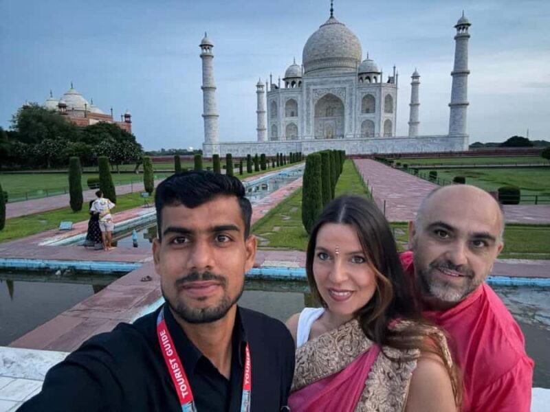 Agra: Sunrise Taj Mahal & Agra Fort Skip-The-Line Tour - A Detailed Look at the Experience