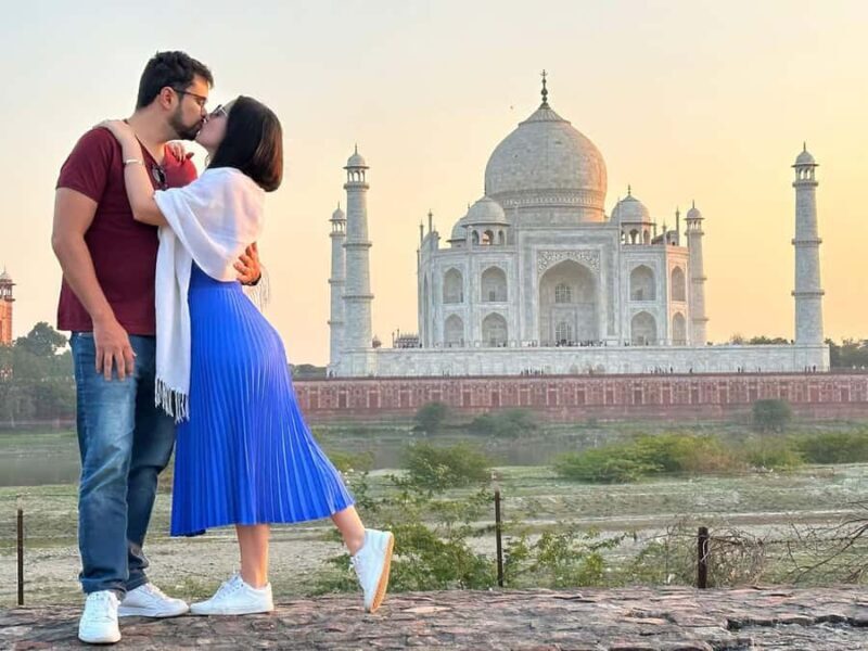 Agra: Sunrise Taj Mahal Skip-the-Line Entry Tour with Guide - A Closer Look at the Experience