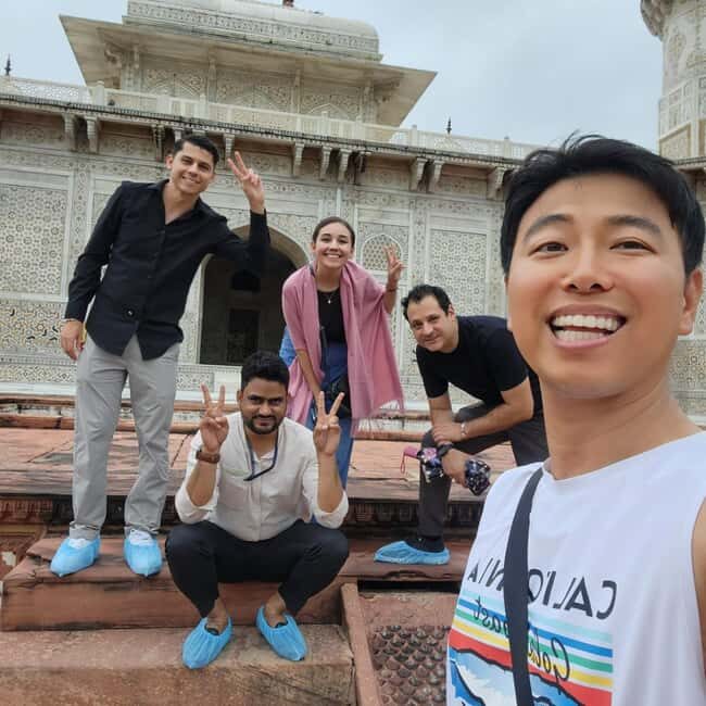 Agra: Taj Mahal, Agra Fort and Baby Taj Guided Tour By Car - Lunch: Savoring Mughlai Flavors