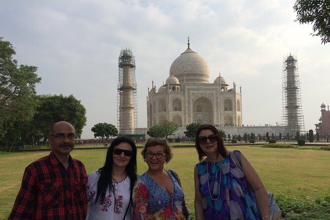 Agra Taj Mahal All Inclusive Tour by Gatimaan Express Train - Key Points