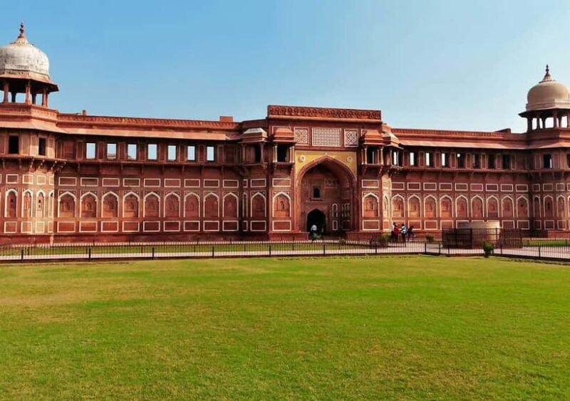 Agra: Taj Mahal and Agra Fort Private Tour with Lunch - Who Should Consider This Tour?