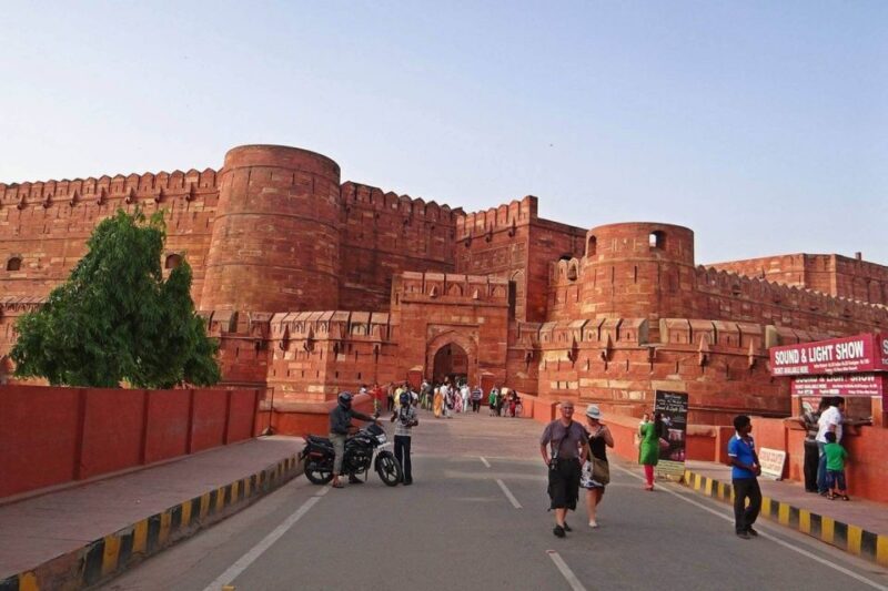 Agra: Taj Mahal and Agra Fort Skip-the-Line tickets & guide - FAQs