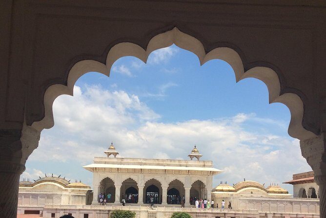 Agra Taj Mahal Budget Tour by Gatimaan Express Train - Why This Tour Works for You