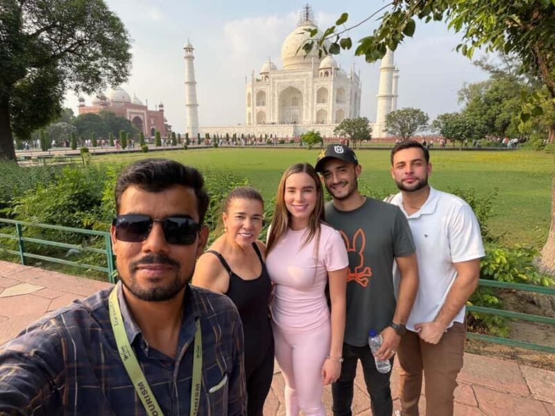 Agra: Taj Mahal Express Entry Tickets w/ Local Expert Guide - Key Points