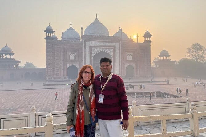 Agra: Taj Mahal Express visits with english speaking guide - Key Points