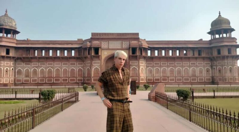 Agra : Taj Mahal Fast-Track Entry Tour with Expert Guide - The Experience: What to Expect from the Tour