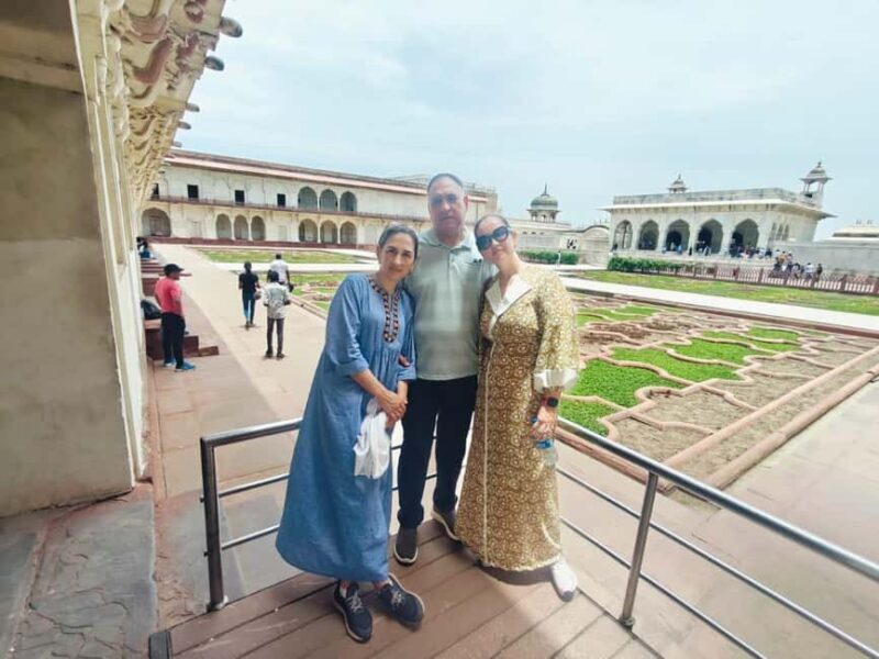 Agra: Taj Mahal, Fort and Baby Taj Tour with Pick-up & Drop - FAQ