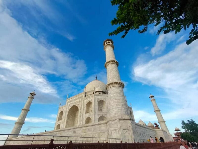 Agra: Taj Mahal Guided Tour with Photographer & Rental Saree - The Sum Up