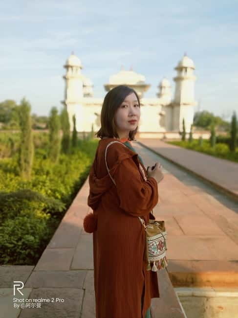 Agra: Taj Mahal & Mausoleum with Skip-the-Line Entry & Guide - Key Points