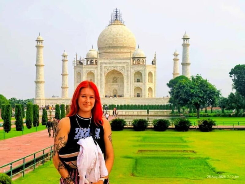 Agra: Taj Mahal & Mausoleum with Skip-the-Line Entry & Guide - A Closer Look at the Tour Experience