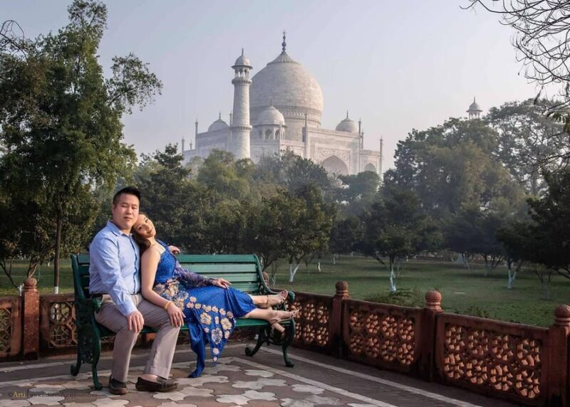 Agra: Taj Mahal Skip-the-line Guided tour with Transfer - A Well-Balanced Choice for an Unforgettable Day