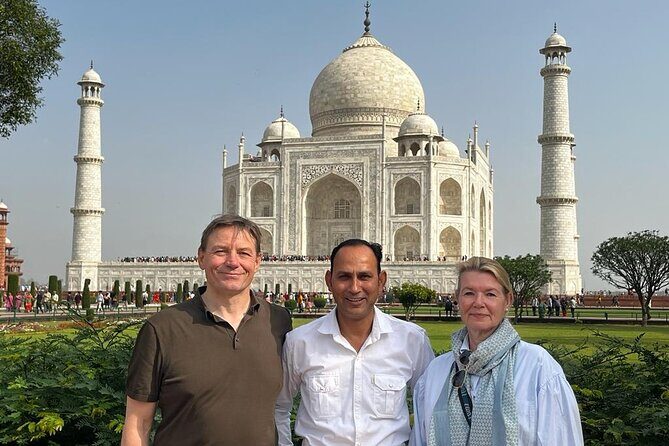 Agra: Taj Mahal Skip The Line Tour with Express Entry Tickets - The Experience in Detail