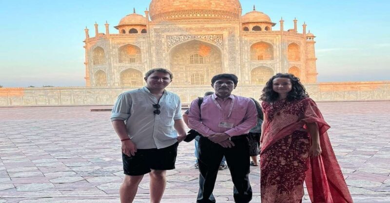 Agra: Taj Mahal Tour Guide for Couple - Exploring Agra with a Purpose: What to Expect from the Tour