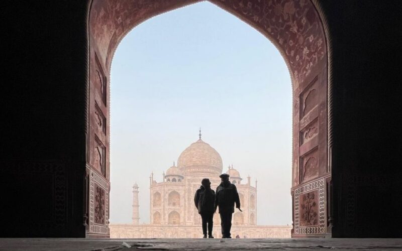 Agra: Taj Mahal Tour Guide for Couple - FAQ