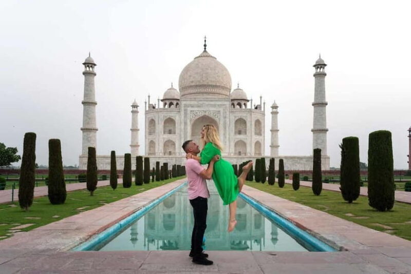 Agra: Taj Mahal Tour with Professional photographer & Guide - Key Points