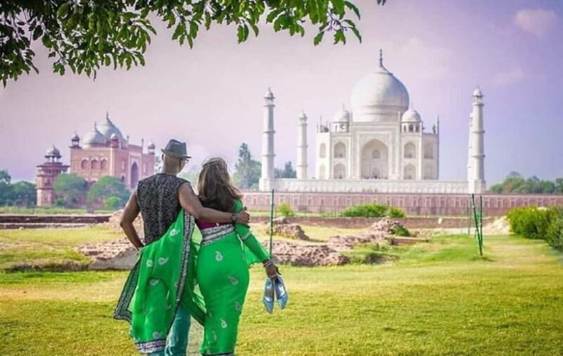 Agra: Taj Mahal Tour with Professional photographer & Guide - The Experience in Detail