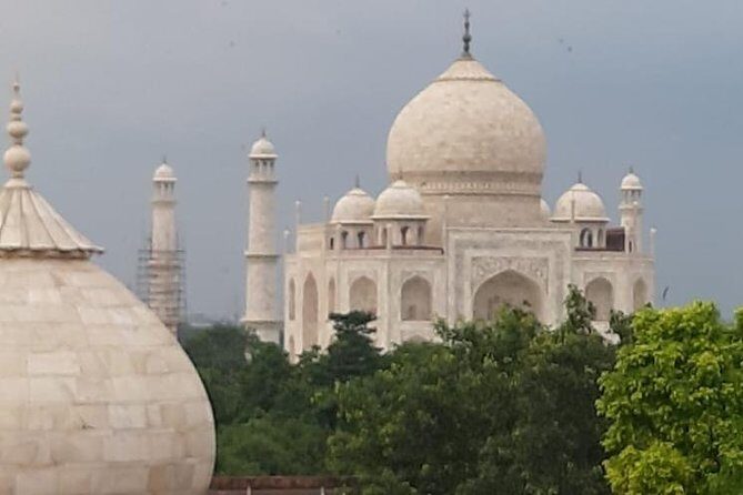 Agra TajMahal Tour by Gatiman Exp. Train - Transportation and Comfort