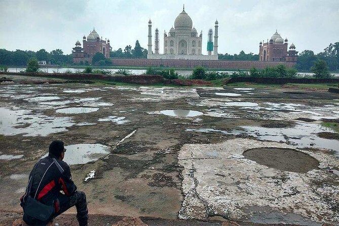 Agra tour by Royal Enfield motorbike - Key Points