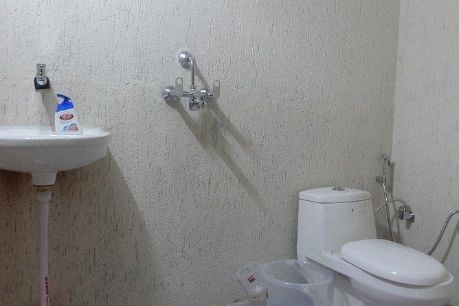 Air-cooled camp and rafting in Rishikesh (2n3d) - FAQs