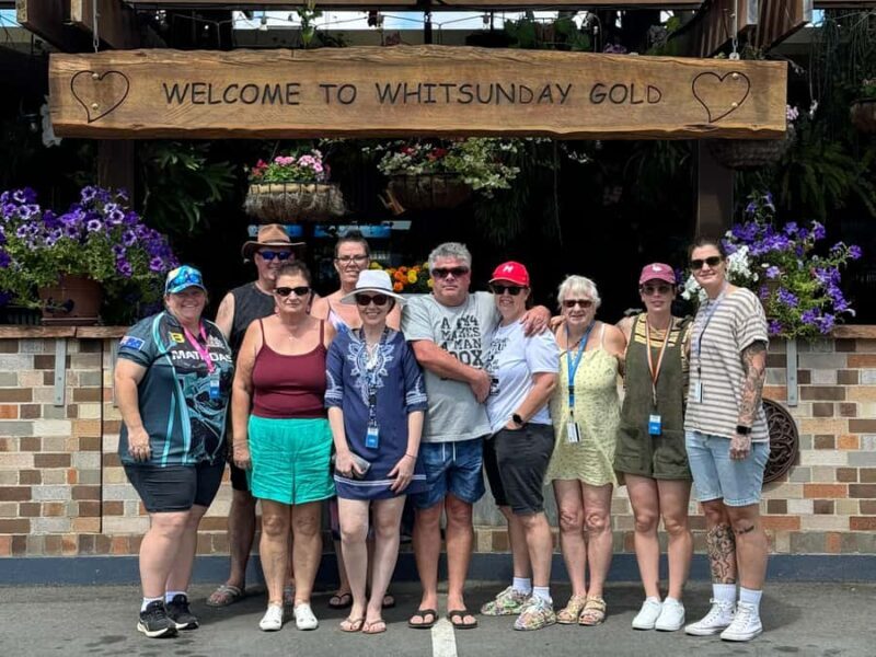 Airlie Beach: Sightseeing Bus Tour - Coffee Plantation: Aroma and Authenticity