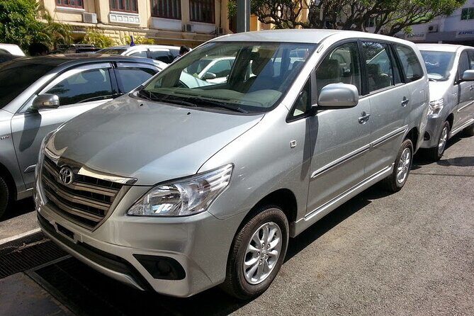 Airport Pick up (From Da Nang Airport to Hotel in Hoi An) 7 Seat Car - Who Should Book This Transfer?