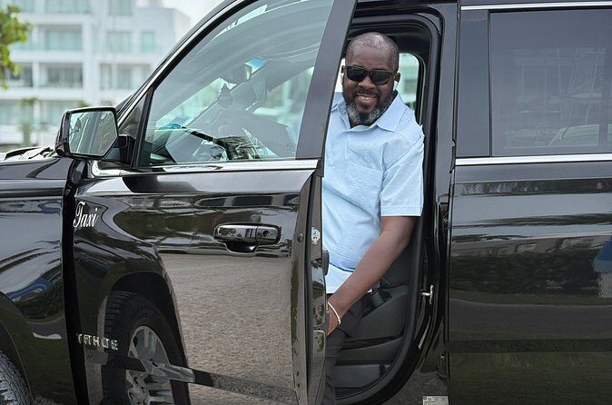 Airport Roundtrip Service to Atlantis Resort and Paradise Island - Who Should Book This Transfer?