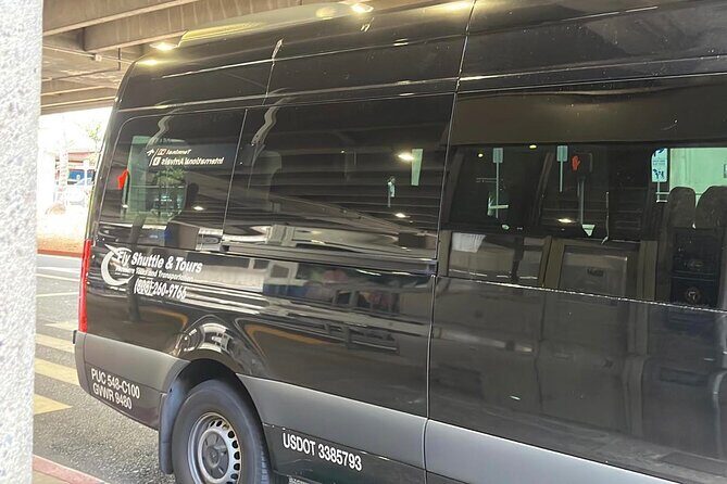 Airport Shuttle - HNL Airport to Waikiki - Seamless Arrival in Honolulu
