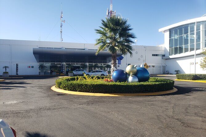 Airport Suburban SUV Transfer Round Trip - Transportation Details