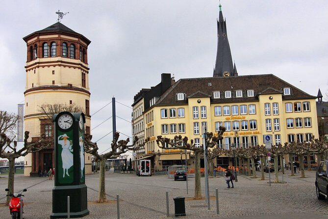 Airport Transfer: Airport DUS to Dusseldorf by Luxury Van - The Lowdown on Düsseldorf Airport Transfer by Luxury Van