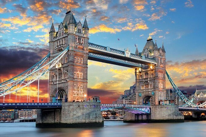 Airport Transfer: London to Heathrow Airport LHR by Luxury Van - An In-Depth Look at the Heathrow Transfer Experience