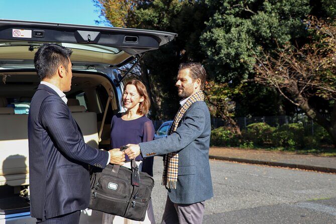 Airport transfer: Narita, Haneda (Tokyo), HND-NRT Airport shuttle - Who Is This Service Best For?