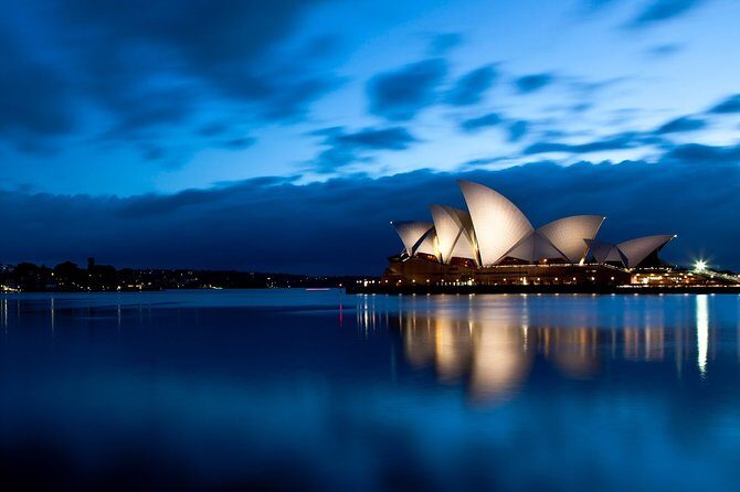 Airport Transfer: Sydney to Sydney Airport SYD by Luxury Van - FAQ
