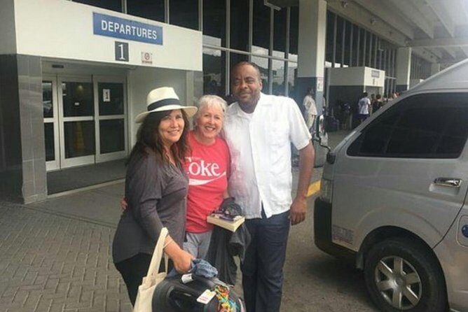 Airport Transfer To Hotels in Negril - An In-Depth Look at the Transfer Experience