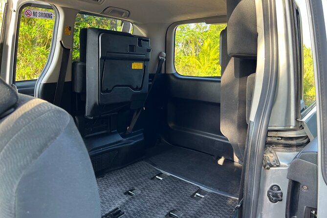 Airport Transfer To Kingston, Ocho Rios, Montego Bay & Negril - An In-Depth Look at the Transfer Experience