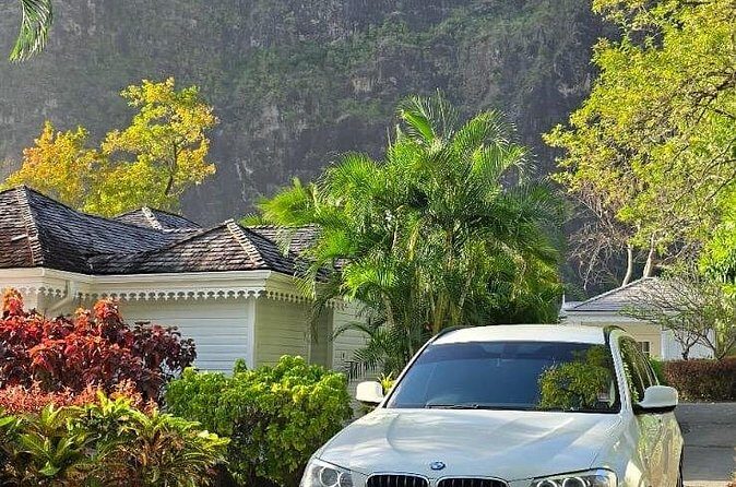 Airport Transfer to Secrets Resort and Spa (Round Trip) - Who Should Book This Transfer?