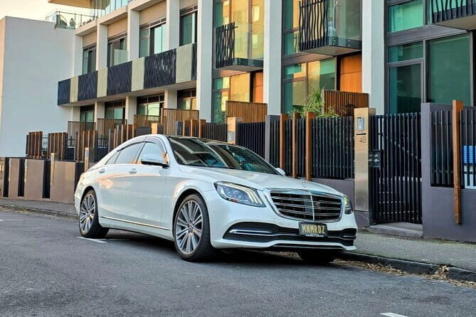 Airport Transfers - Chauffeur Car & Limo Services of Melbourne - Why You Should Consider This Service