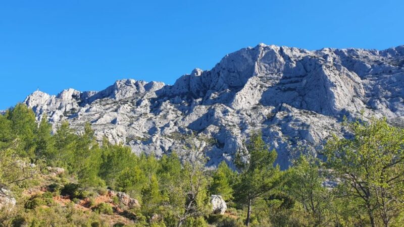 Aix-en-Provence : Climbing class on the Sainte-Victoire - The Guides and Their Role