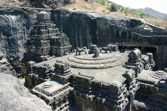Ajanta & Ellora Combined Tour in a day from Aurangabad - Starting Early – The First Stop: Ajanta Caves