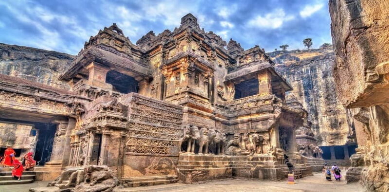 Ajanta & Ellora : Day Tour from Mumbai with Flight Tickets - Key Points