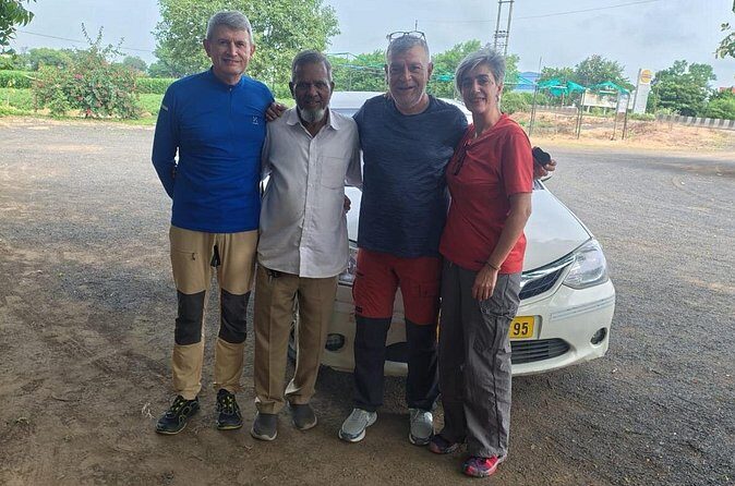 Ajanta & Ellora Tour by private AC SUV(6 pax) from Aurangabad - FAQ