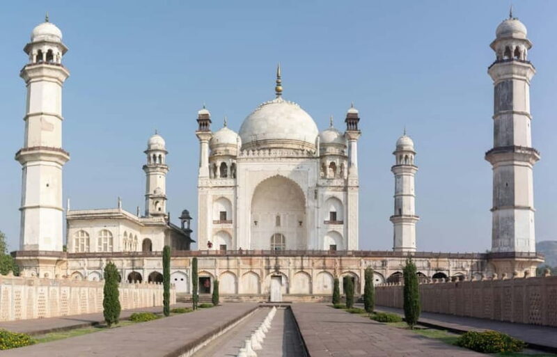 Ajanta or Ellora Caves and Bibi Ka Maqbara Day Tour. - The Itinerary in Detail