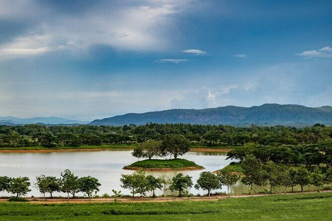 Akha Hill Tribes, Chiang Saen, Mae Sai & Golden Triangle Day Tour - Who Should Consider This Tour?