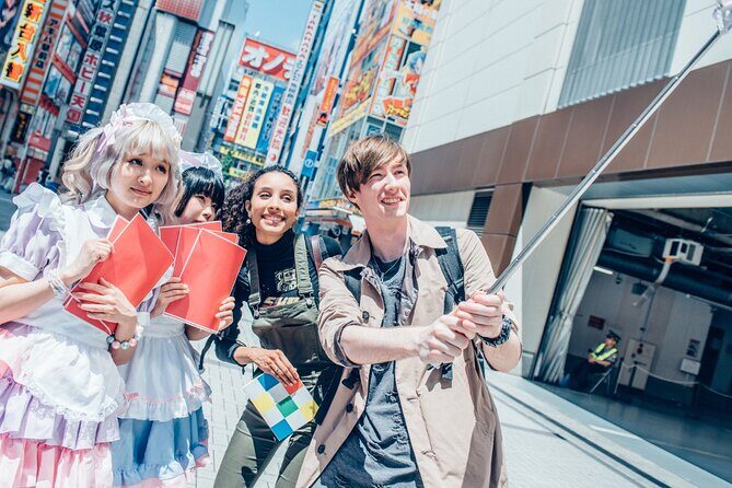 Akihabara Vacation Package by an interpreter guide and cosplayer - Key Points