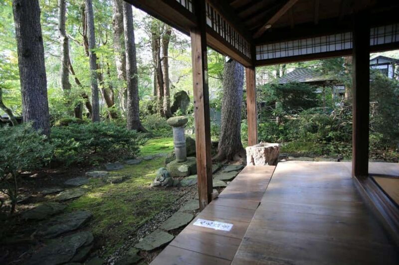 Akita: 1-day Lake Tazawa and Kakunodate Samurai house Tour - Key Points
